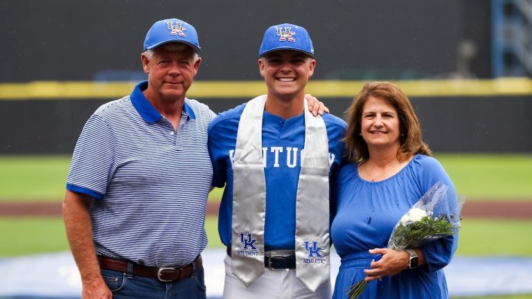 Evan Byers Wins Prestigious Elite 90 Award at MCWS – Bluegrass Sports ...